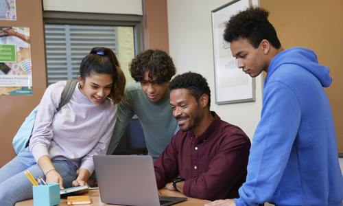 The Difference Between AP Macroeconomics and AP Microeconomics ...